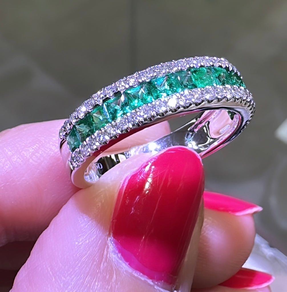 Princess-cut Green Emerald And Diamond Ring – HANIKEN JEWELERS NEW-YORK